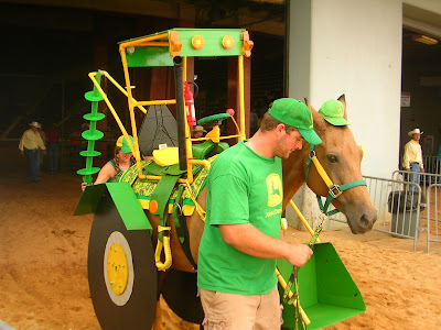 Horse Fancy Dress Ideas: Tractor