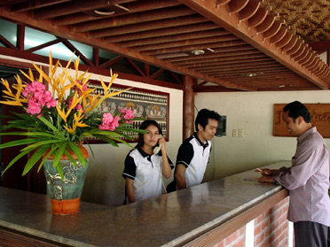 FUNGSI DAN PERANAN FRONT OFFICE