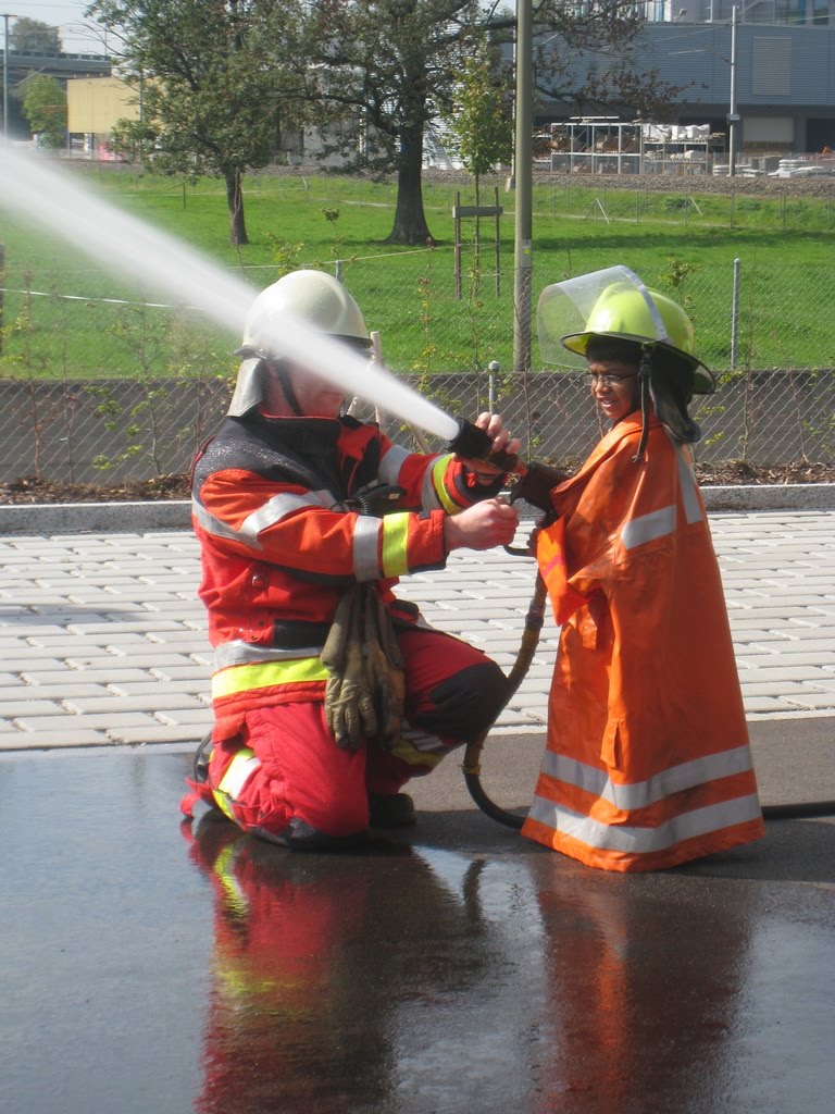 Nilde's Kindergarten class - ISZN: Community Helper: Firefighters...