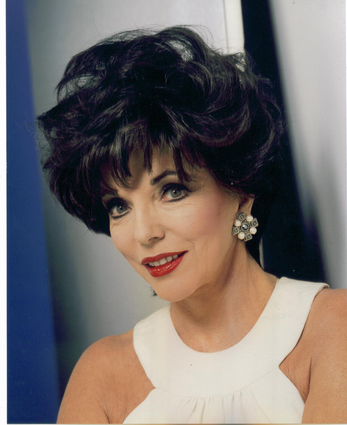 LEGENDARY DAME!: PHOTO OF THE DAY : JOAN'S A CLASS 2ND ACT!