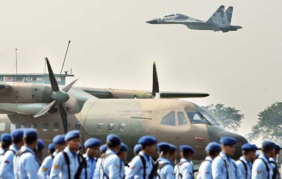 TNI, 67 Tahun Menjaga Kedaulatan Republik Indonesia.