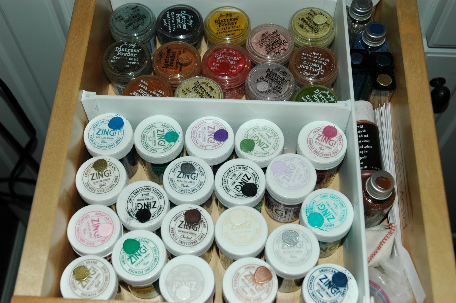 Creations By Christie: Labeling Your Embossing Powders