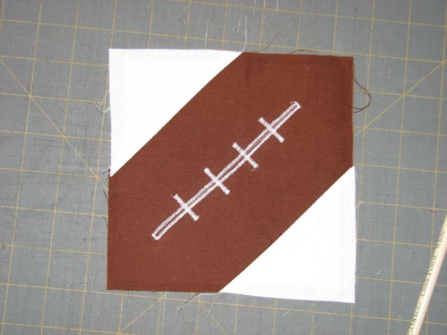 The Crafty Quilter's Closet: Football Block--Tutorial