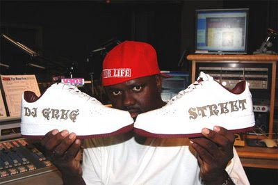 Society of Sole: It's 6 O'Clock... Time For Greg Street to rock!