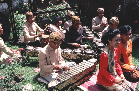 mignonesia: Degung Sunda