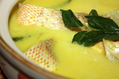 Cherry on a Cake: GINGER LEMON FISH CURRY