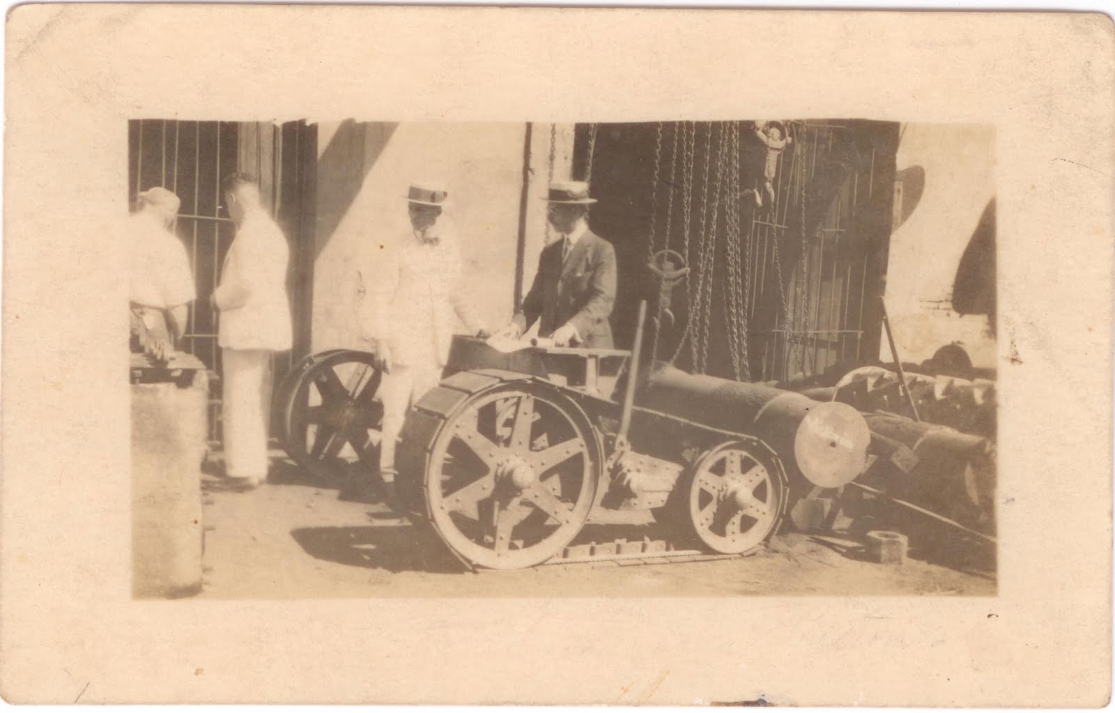 FAMILIA URGELLÉS-CAAMAÑO: Jose Marcelino, el inventor