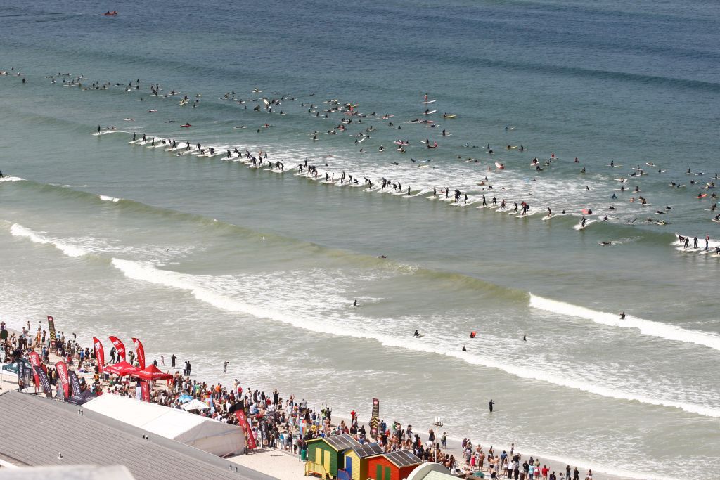 Cape Point Route: Earthwave Beach Festival in Muizenberg