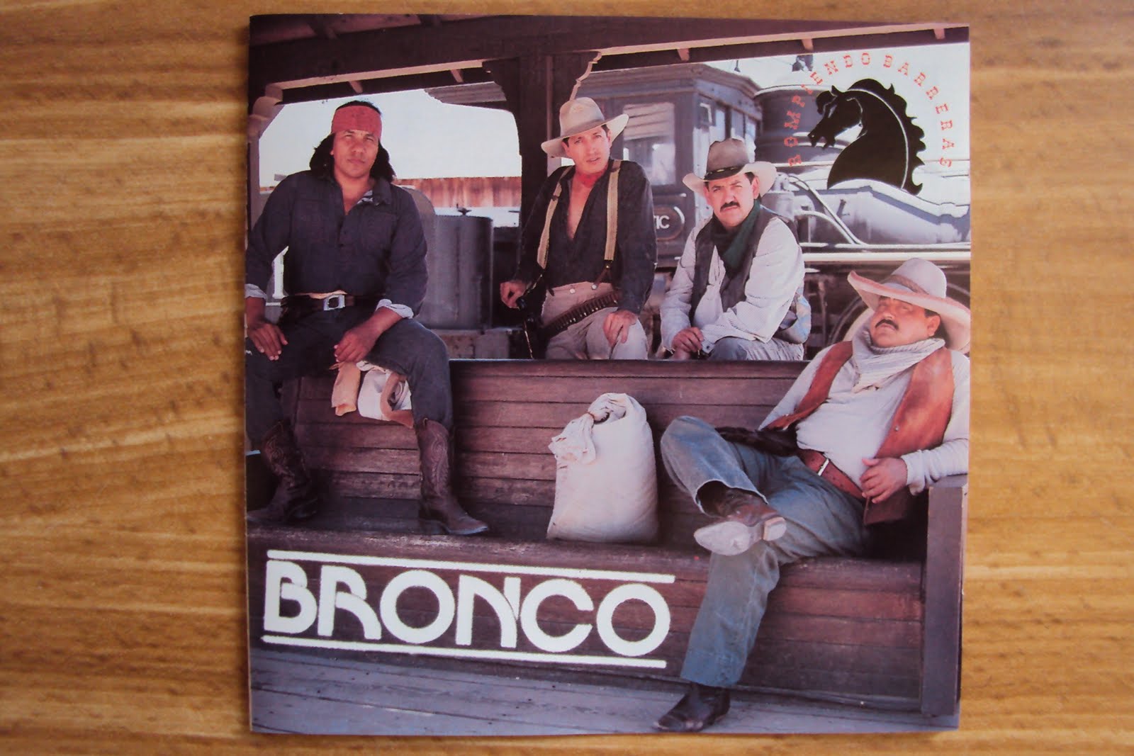 Monitor Republicano y Liberal ´96: El mejor CD de Bronco: Rompiendo ...