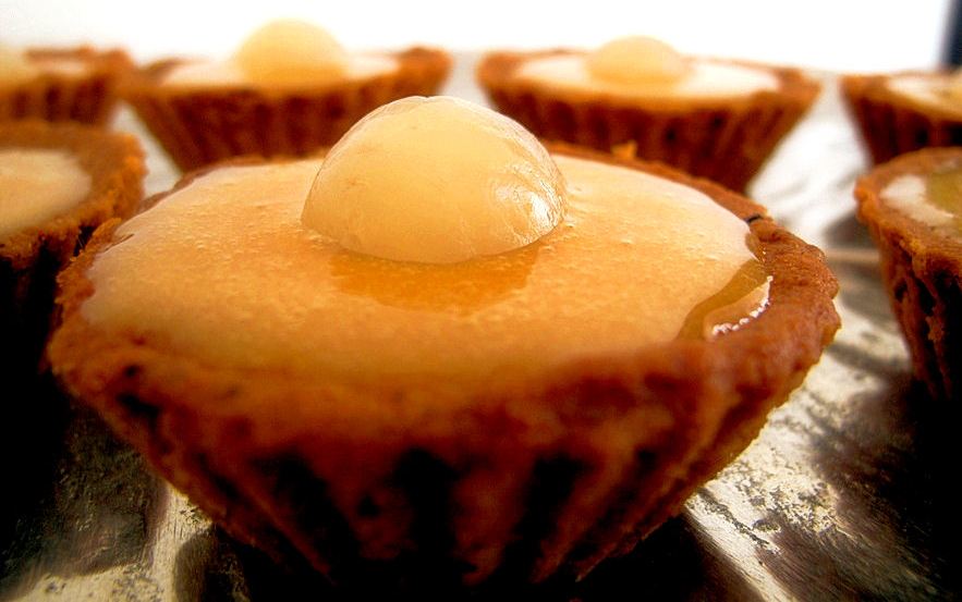 Foodiva's Kitchen: Longan Dulce De Leche Tartlets