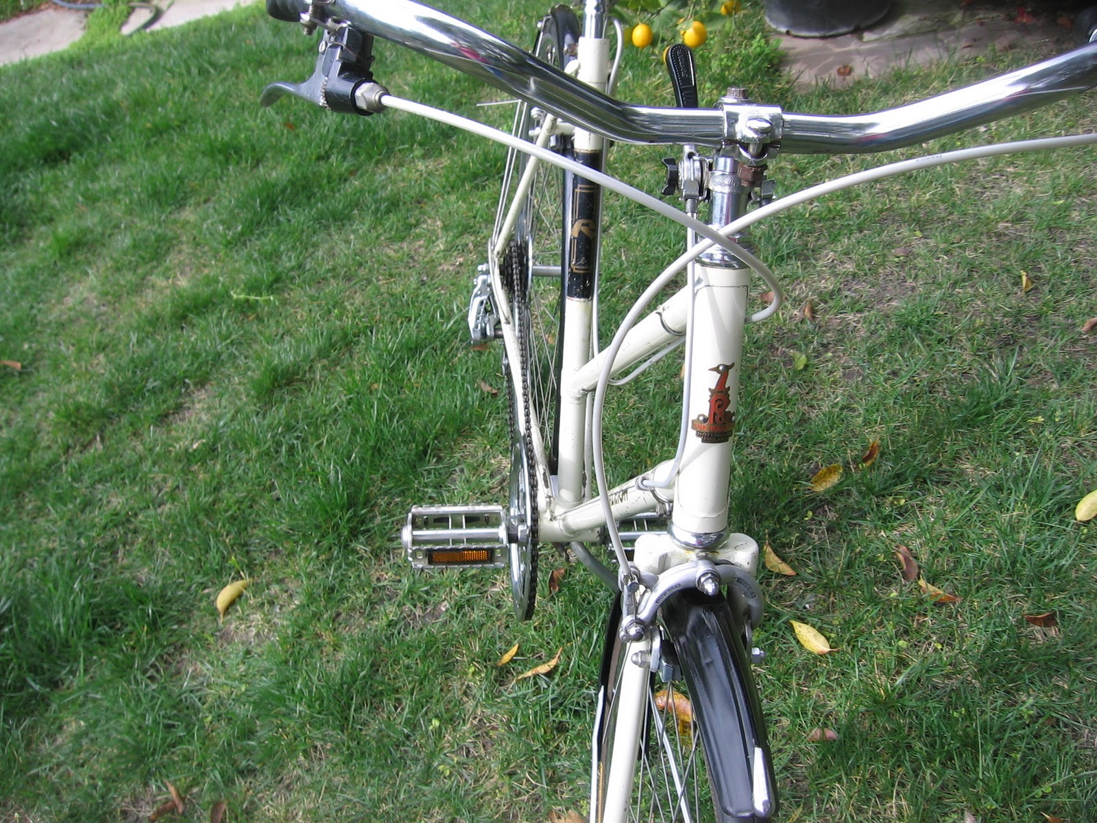 Big Shed Bikes: Raleigh Sprite White Mixte