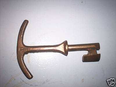 RestraintsBlog: Another Manhole Cover Key