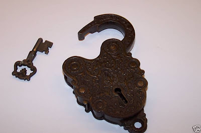 RestraintsBlog: ORNATE ANTIQUE STORY LOCK