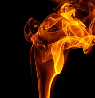 FÍSICA II: Por que a água apaga o fogo?