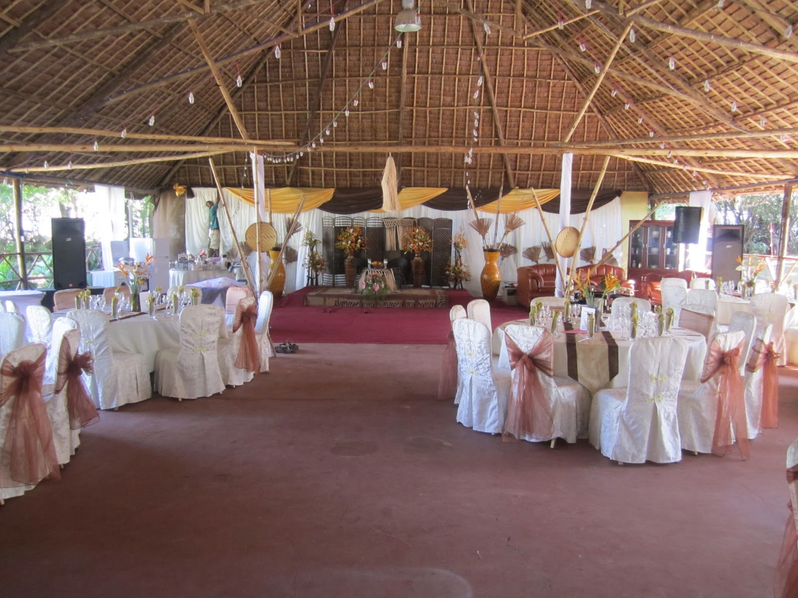 JOSE MARA: MAPAMBO YA FM EXPRESS EVENTS-KITCHEN PARTY