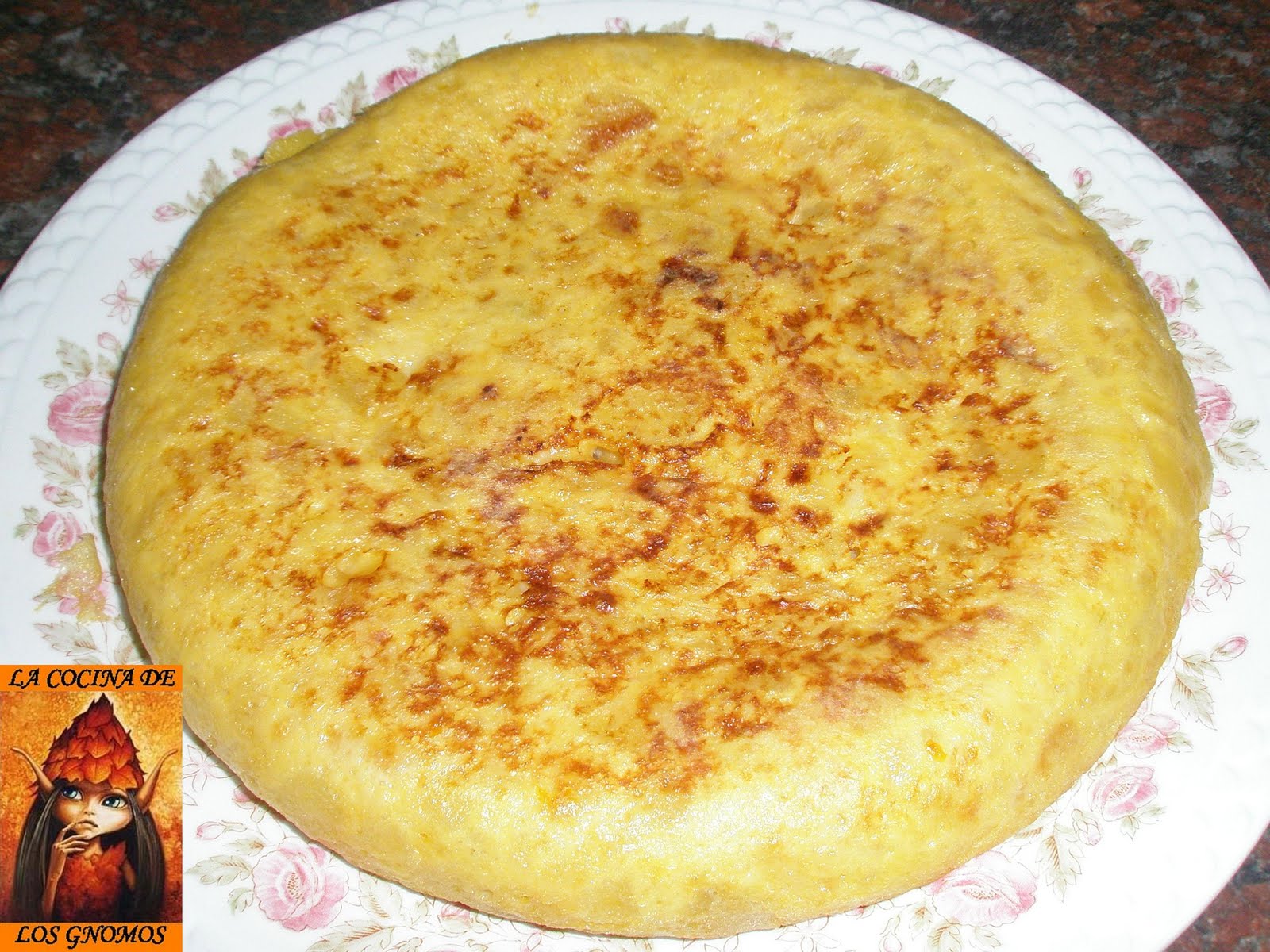 LA COCINA DE LOS GNOMOS: TORTILLA DE PATATAS CON CEBOLLA