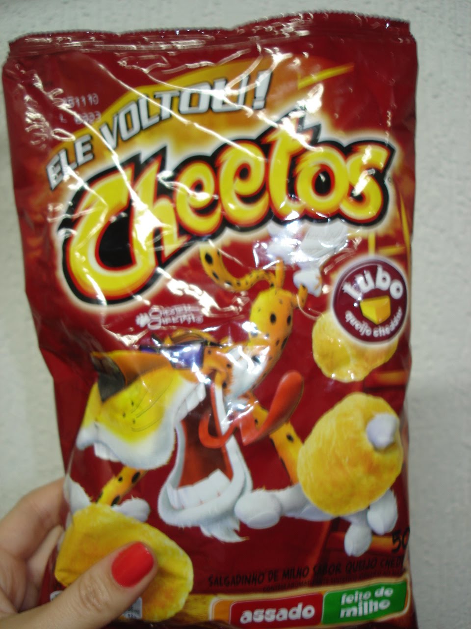 Eu cá ela lá: cheetos tubo