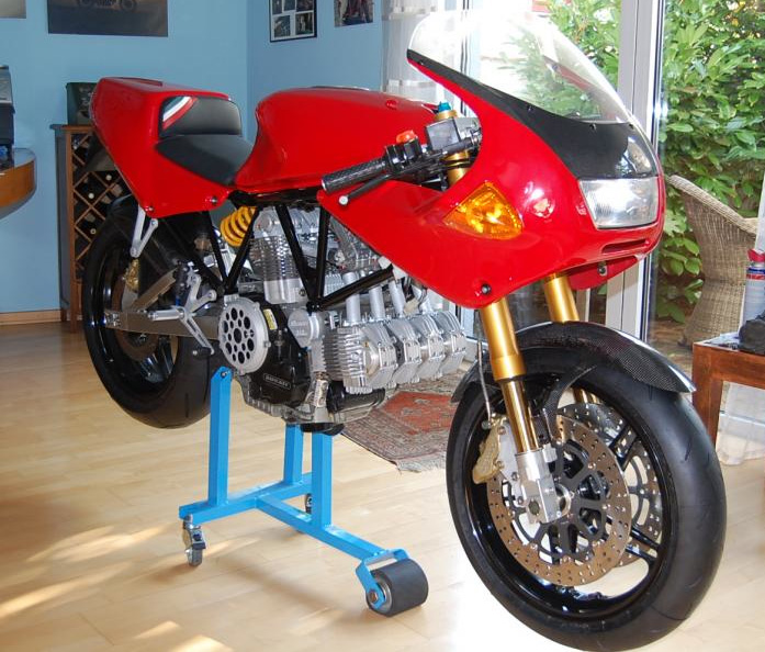 ITALIAN MOTOR magazine: Ducati V8