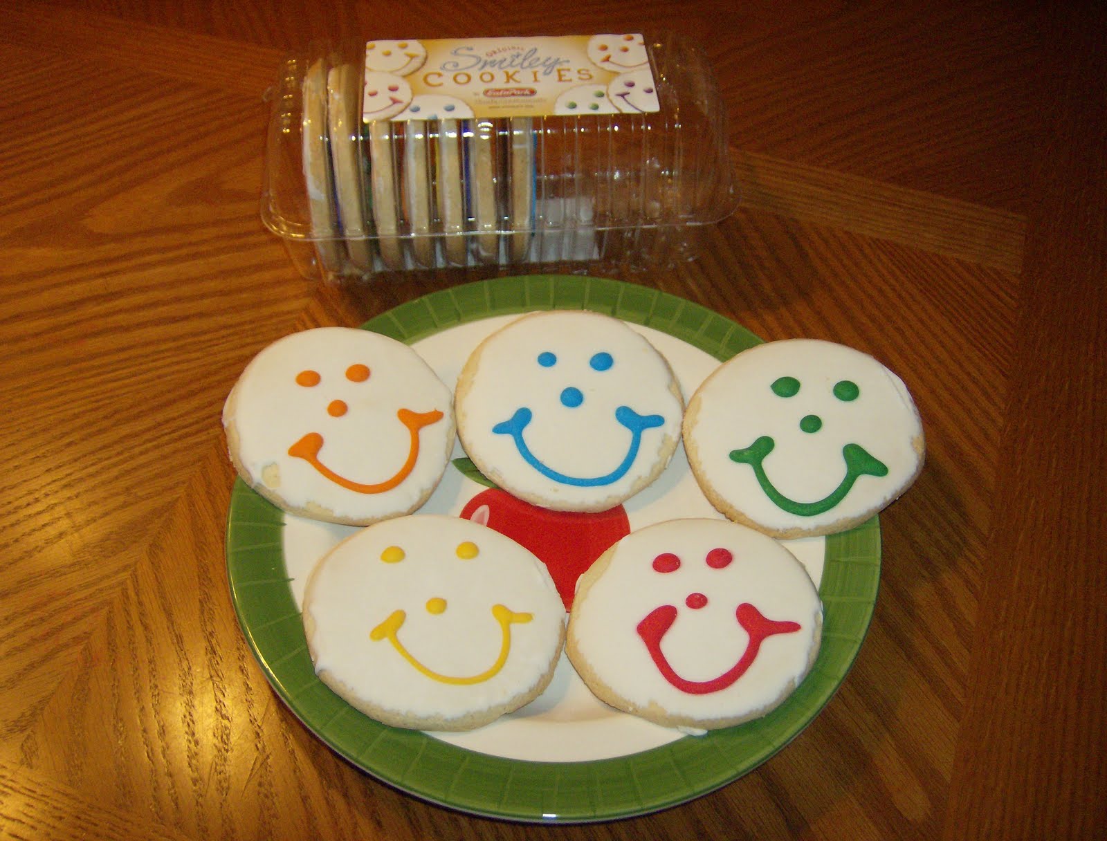 Eat N Park Smiley Cookie Recipe - Banana-breads.com