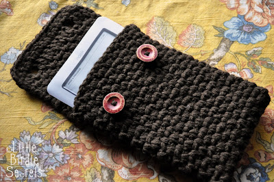 nook or kindle case {crochet pattern} | Little Birdie Secrets