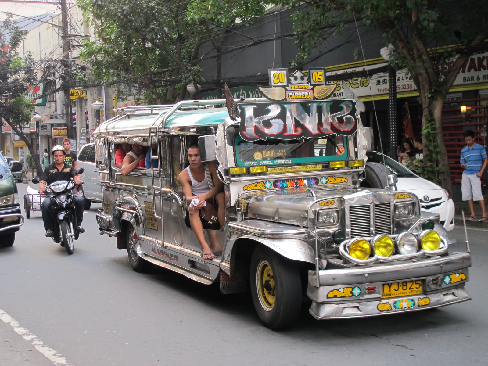 Ten ways to spend a day in a jeepney
