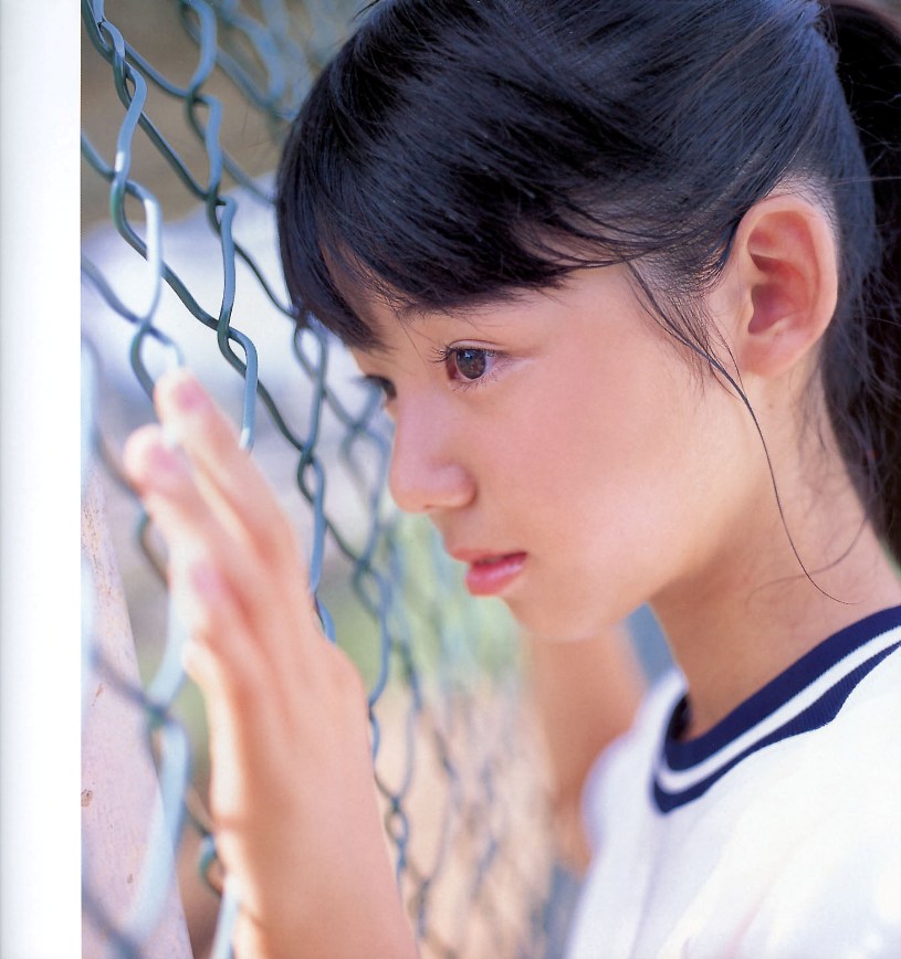 Koike Rina 1st Photobook Tenshin Ranman [Descarga]