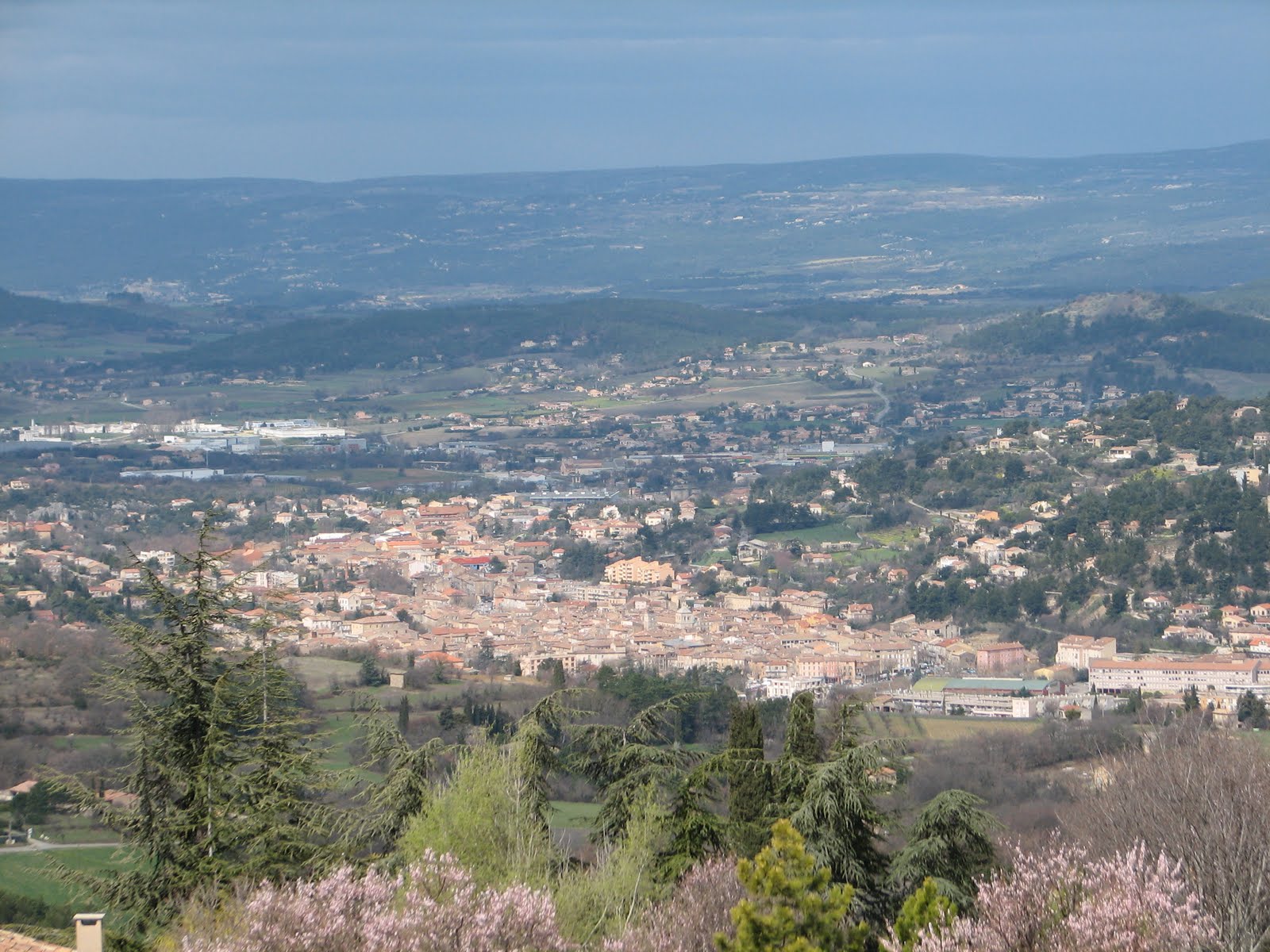 Hiking in Provence: More Hiking in the Luberon Mountains