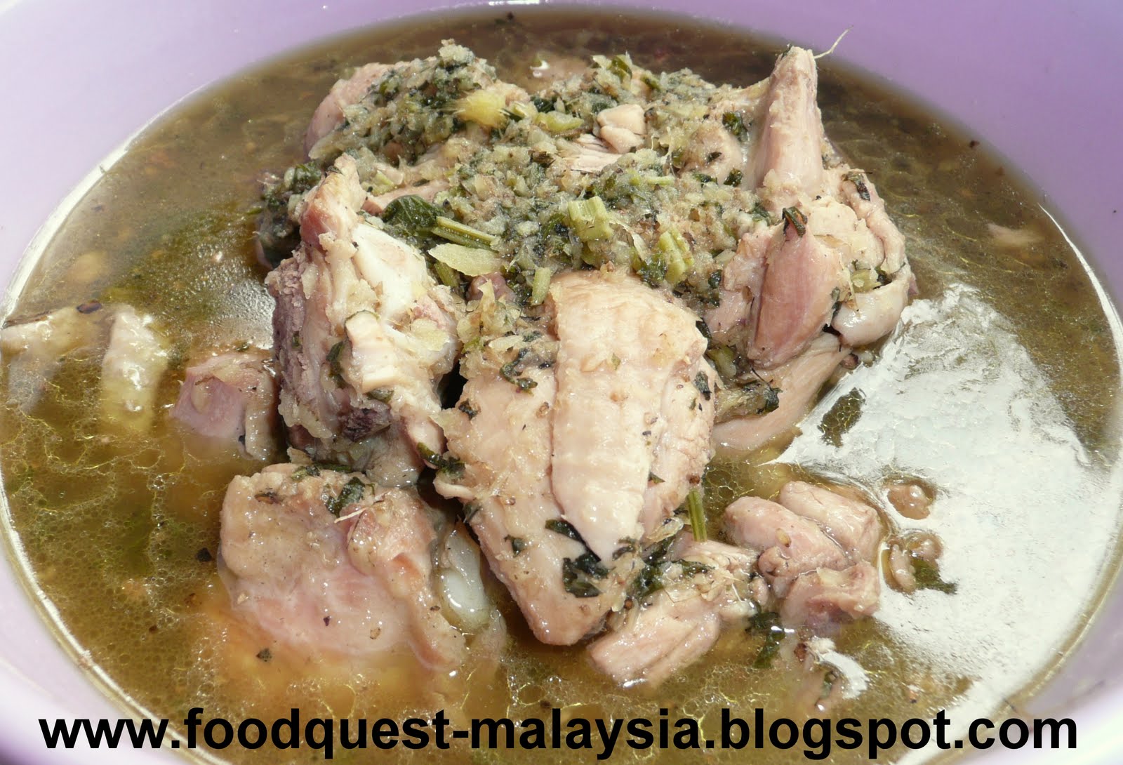 FOOD QUEST: Aunt Christina's Sarawak Laksa & Kacangma