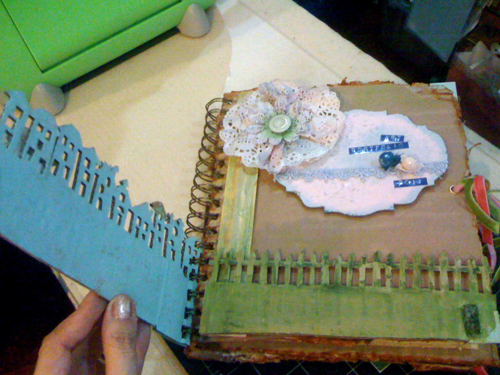 Paper Crafts with KraftyMom: ZUTTER DISTRESS IT ALL -"GREEN PROJECT ...