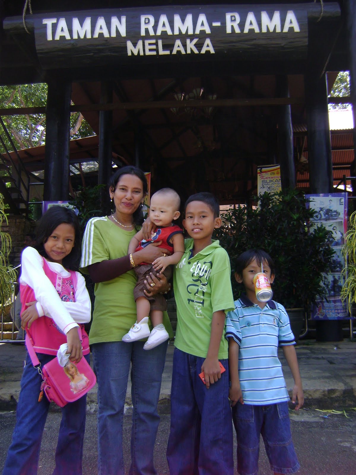 AKU.LANS18.BLOGSPOT.COM: -melaka > taman rama-rama finale part.