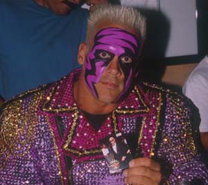 DUNIA GUSTI: -Sting album pictures