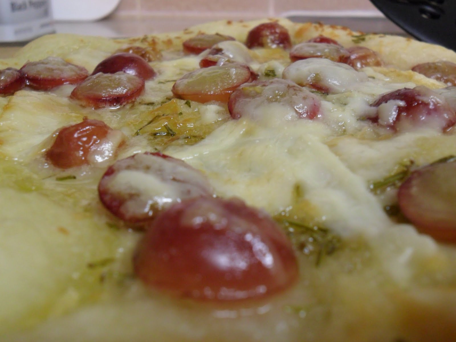 The Cobbler Clobber: Red Grape Pizza with Rosemary, Honey, and Pecorino