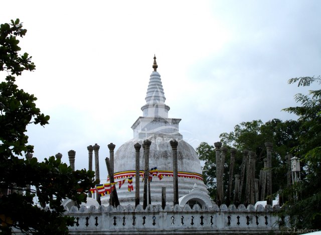 The Thuparama Dagaba | Ancient Cities of Sri Lanka