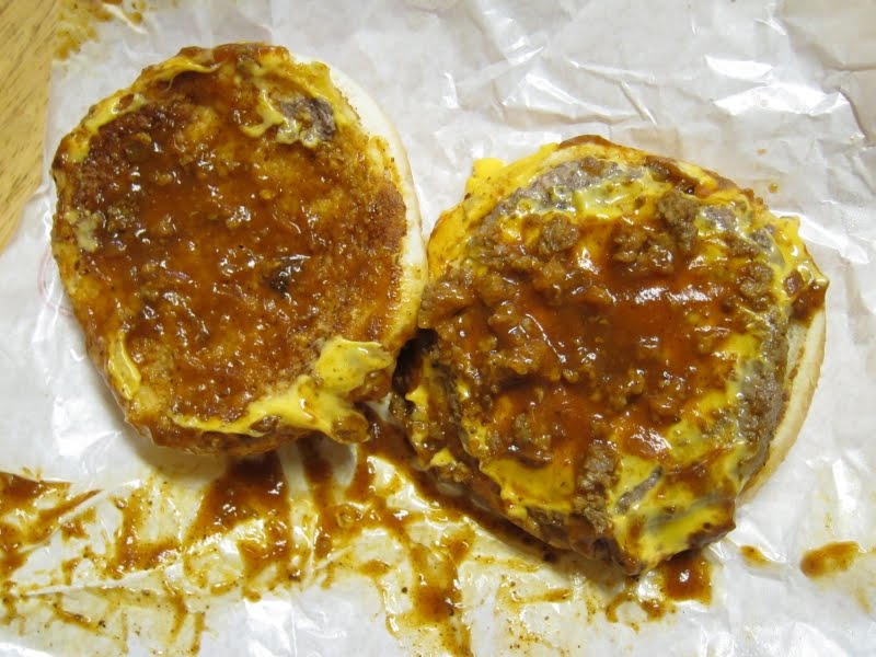 Review: Wienerschnitzel - Chili Cheeseburger