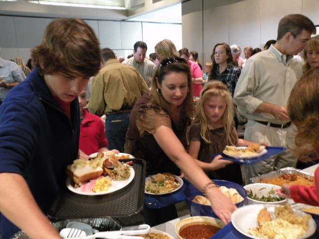 Dancing On The Journey!: More Photos from Church Family Reunion Homecoming!
