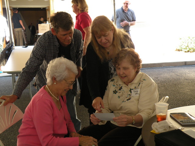 Dancing On The Journey!: More Photos from Church Family Reunion Homecoming!