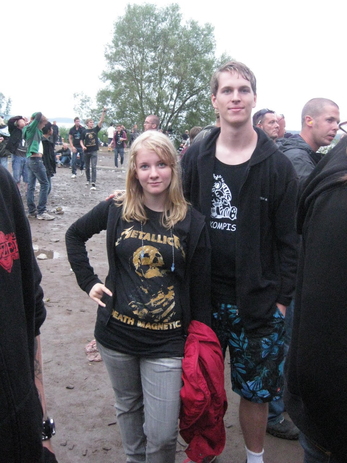 Ultimate shoulder rides / Wom in concerts