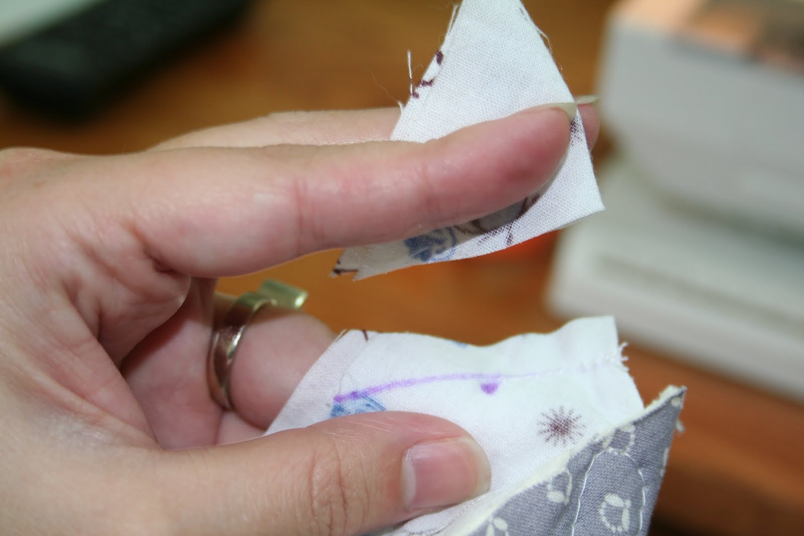 Another Ordinary Life: Quilt Binding Tutorial