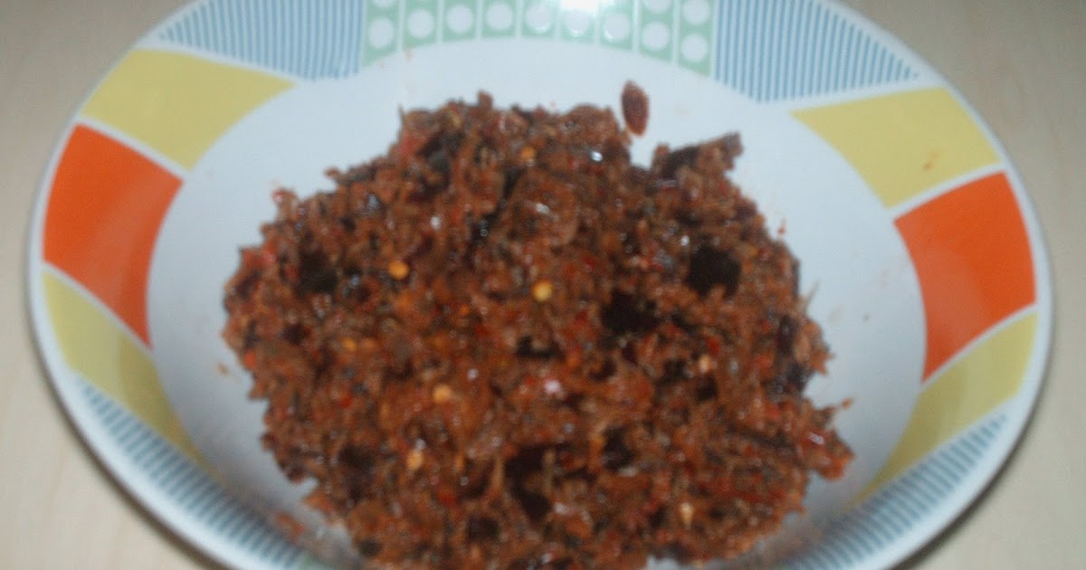 Lunu Miris (Mix of Onion, Chili & Maldive Fish)