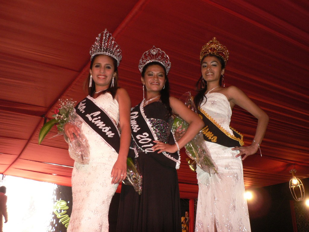 PORTAL DE OLMOS..: ELECCION DE REYNAS DE ANIVERSARIO DEL DISTRITO DE OLMOS