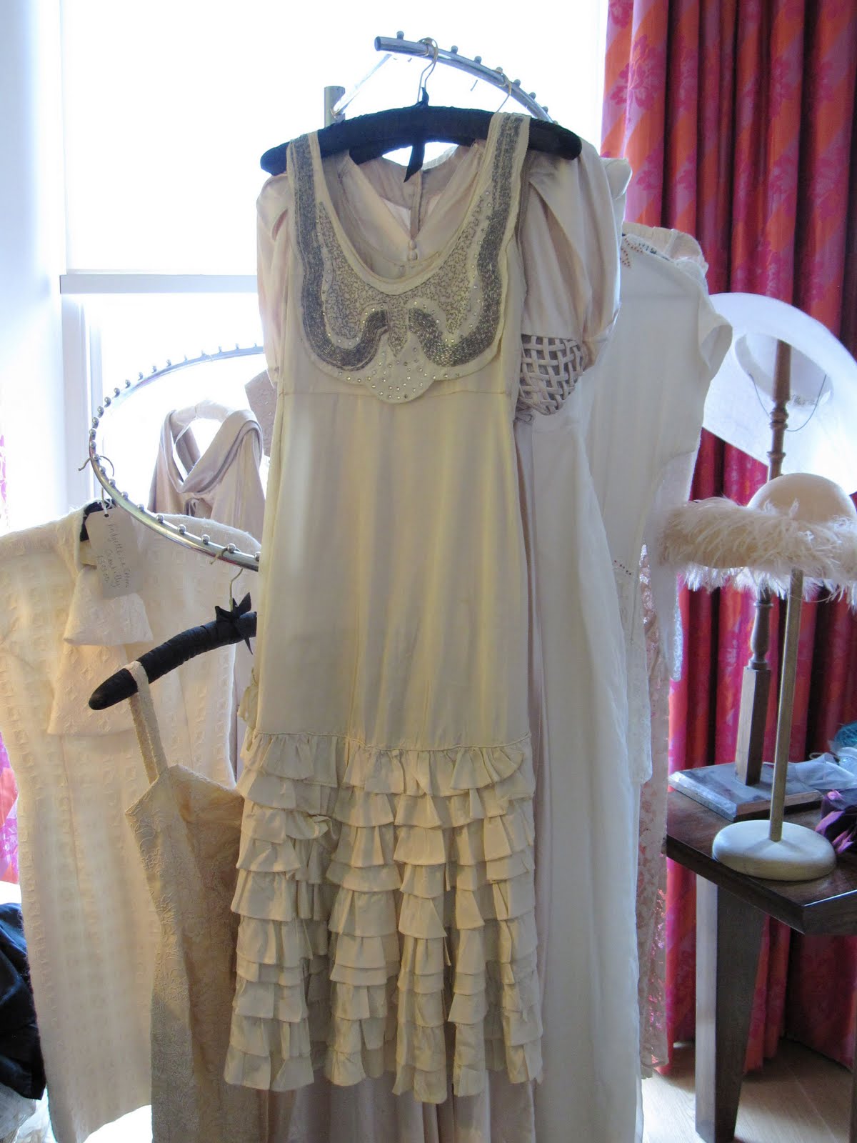 My Vintage Vows: Vintage wedding dresses: Ooh La La! Vintage