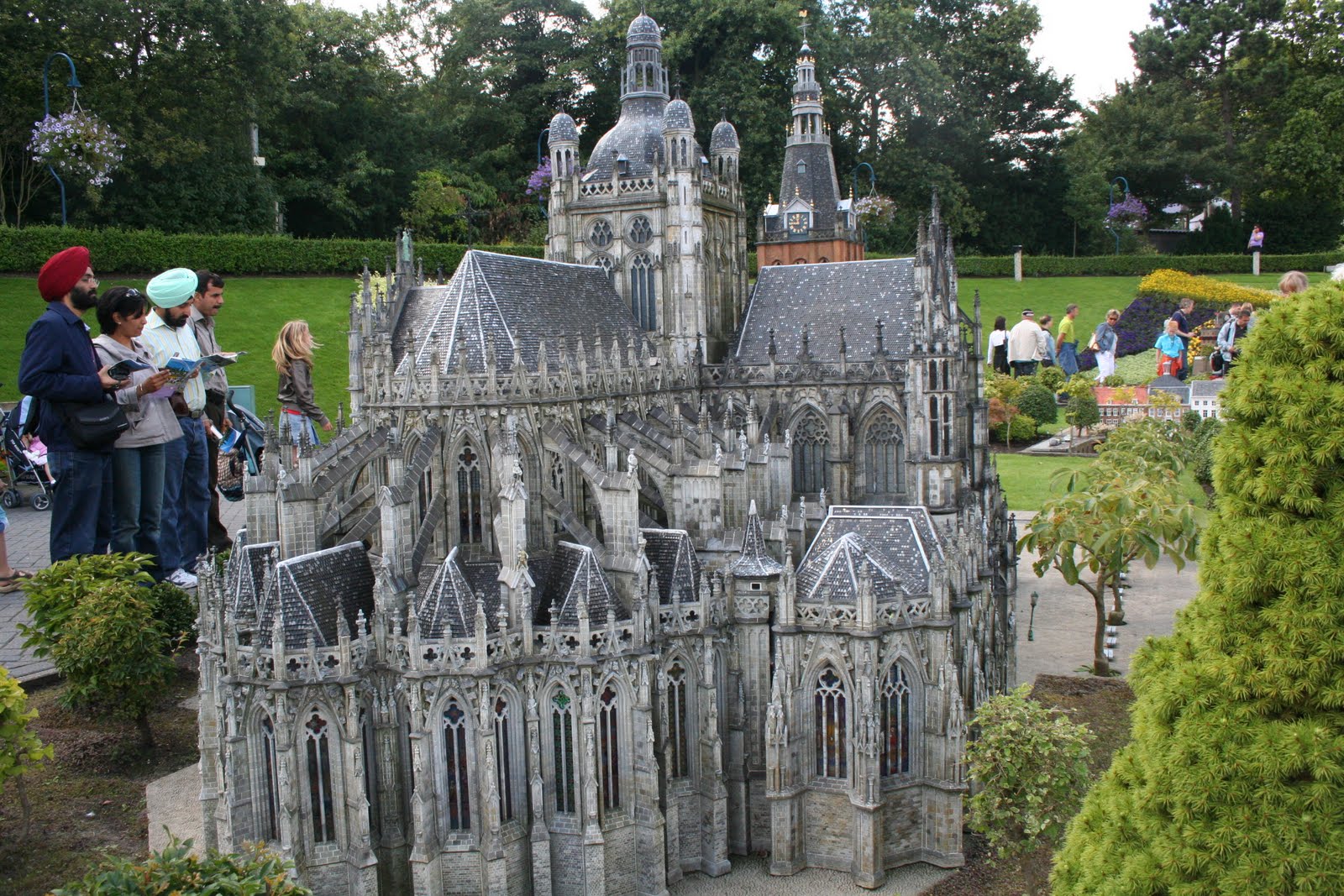 Experience Amsterdam: MADURODAM,MINIATURE CITY.HOLLAND IN MINIATURE