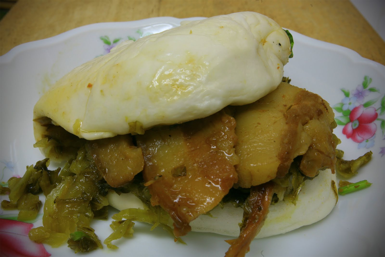 Brian's Taiwan: Fatty Pork Gua Bao (Taiwanese burger)