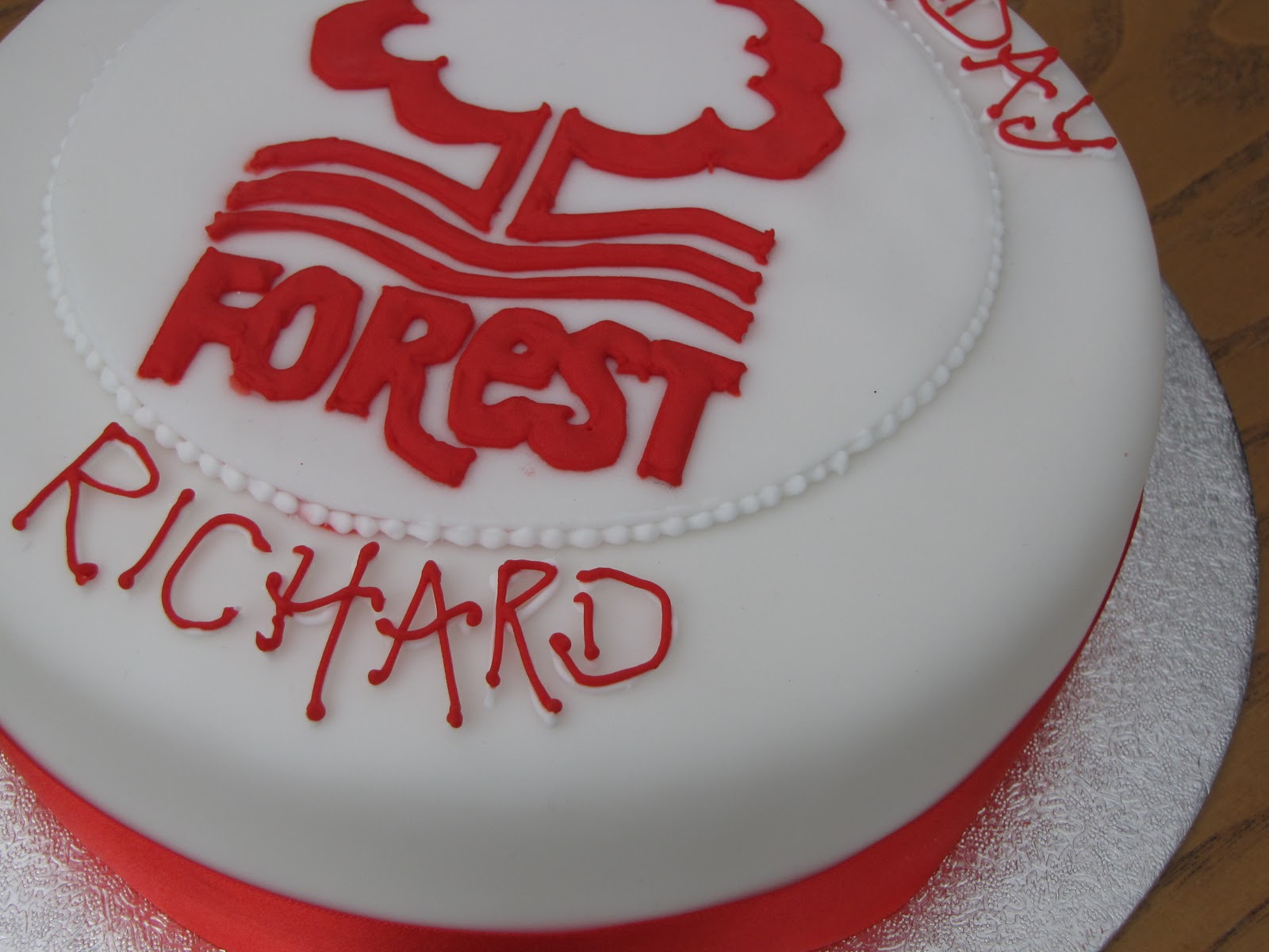 Claire Elizabeth: Nottingham Forest Cake
