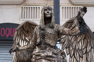 Las Fotos Mas Alucinantes: una estatua muy humana