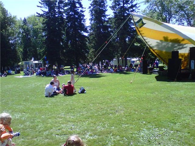 Teddy Bear’s have their picnic at Vickers Park | Country 105 | Thunder ...