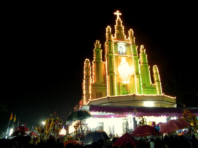 Athirampuzha St. Mary’s Forane Church Festival (perunnal)on 19th ...