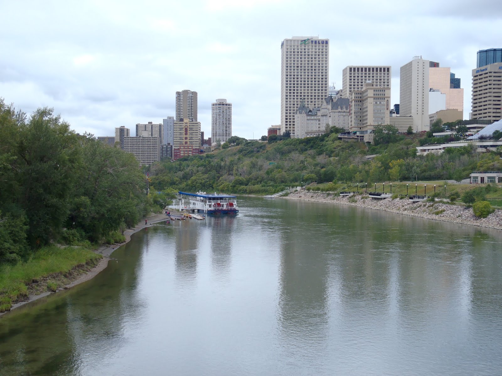 Adventures of a Saskatchewan Girl: Edmonton Fantastic #4 - River Valley