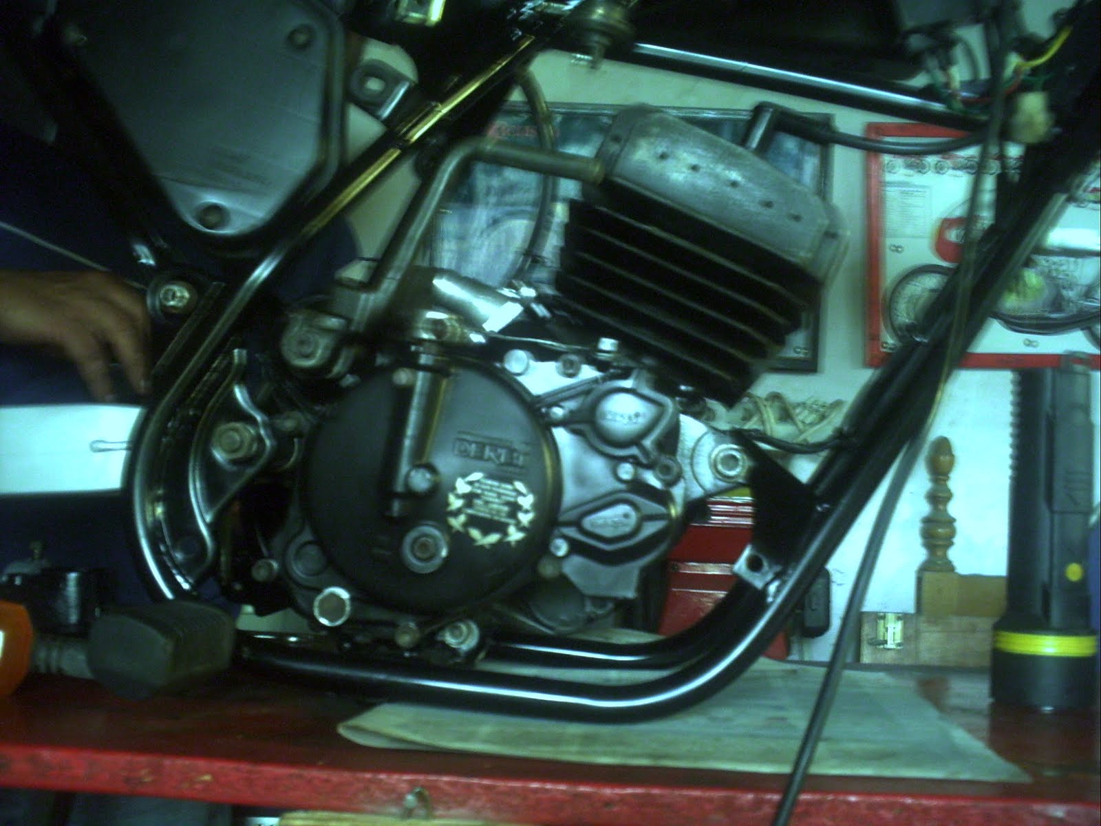 Derbi Fenix en proceso de restauración ~ MotosZurita