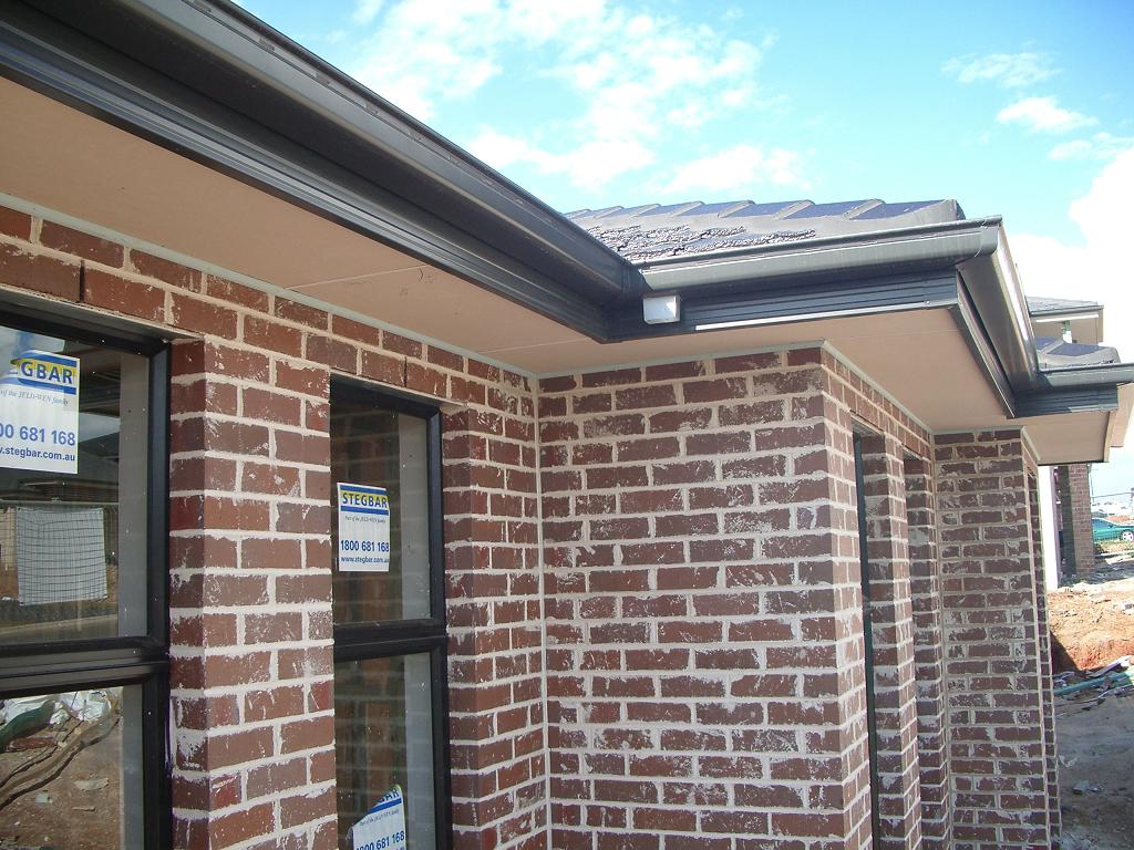 Our Eden Brae Saville: Bricks Done + Eaves In